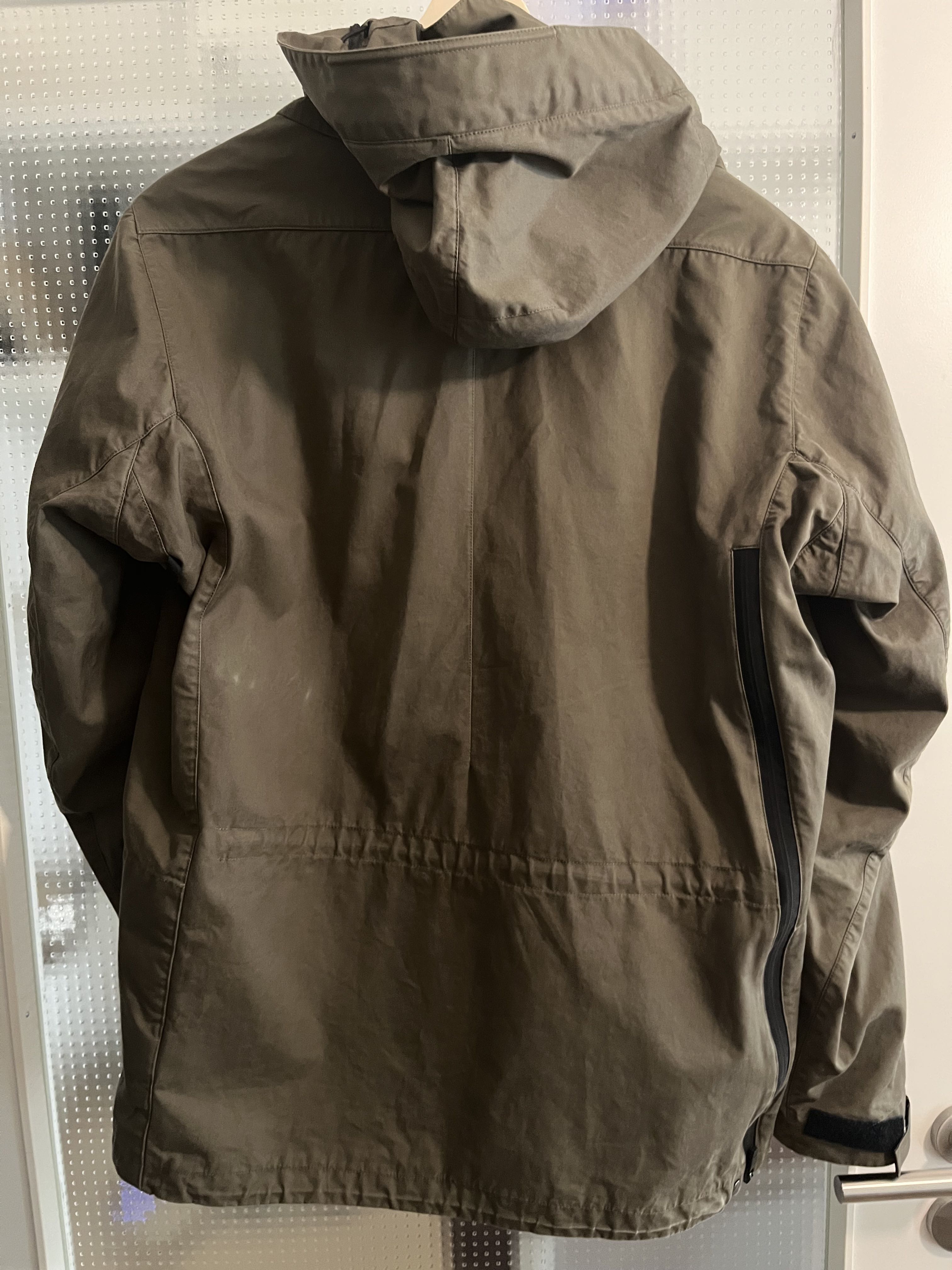 ACRONYM acronym j56-s | jcrnm | REVERSIBLE