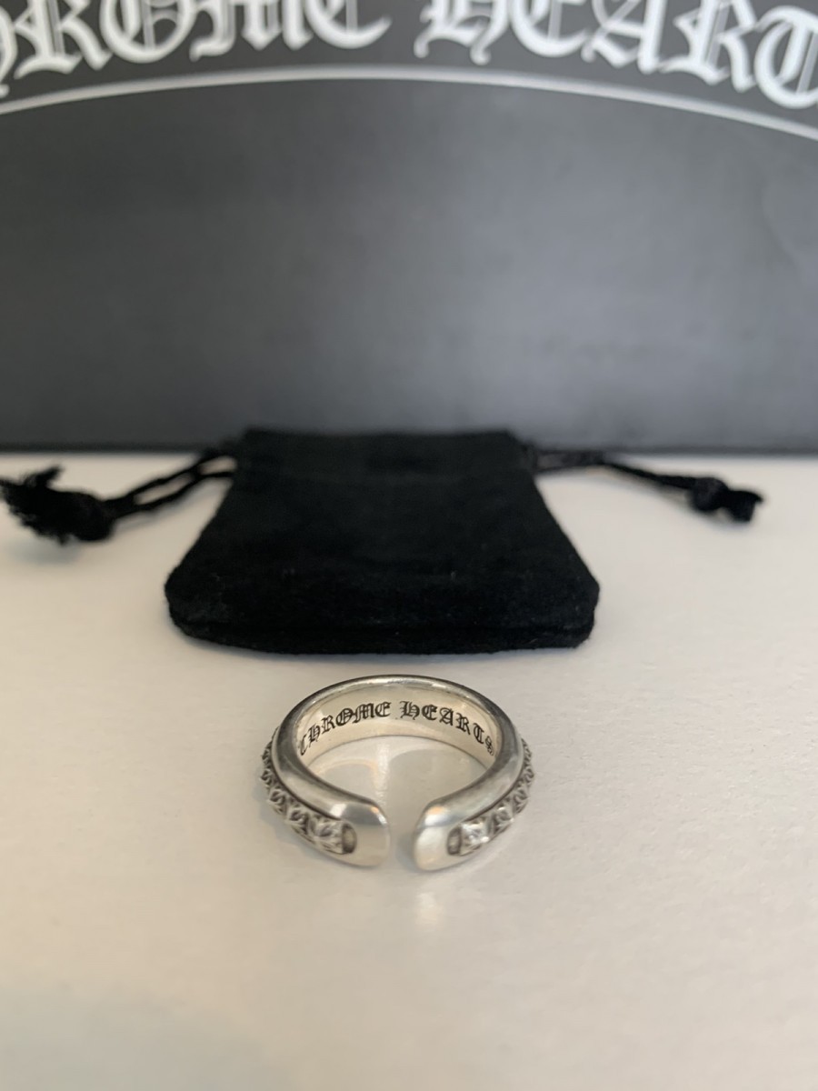 Chrome Hearts Used Pyramid Plus Ring | jordanrobinson | REVERSIBLE