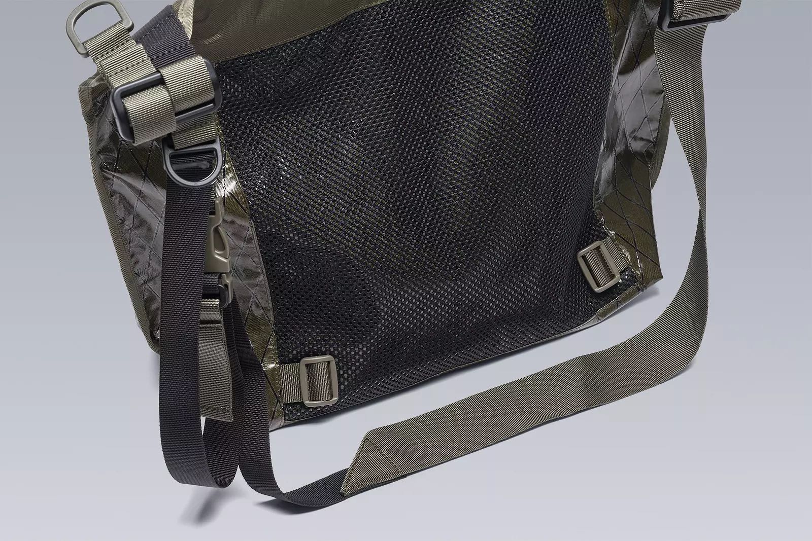 ACRONYM Acronym 3A-1-MIX | acr_ldn | REVERSIBLE