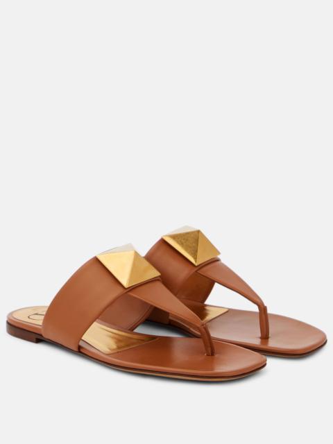 Valentino One Stud leather thong sandals | REVERSIBLE
